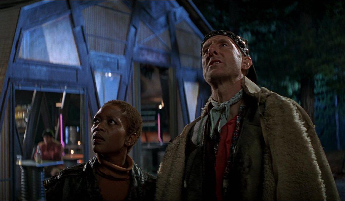 How Star Trek: First Contact's Time Travel Works | Cinemablend