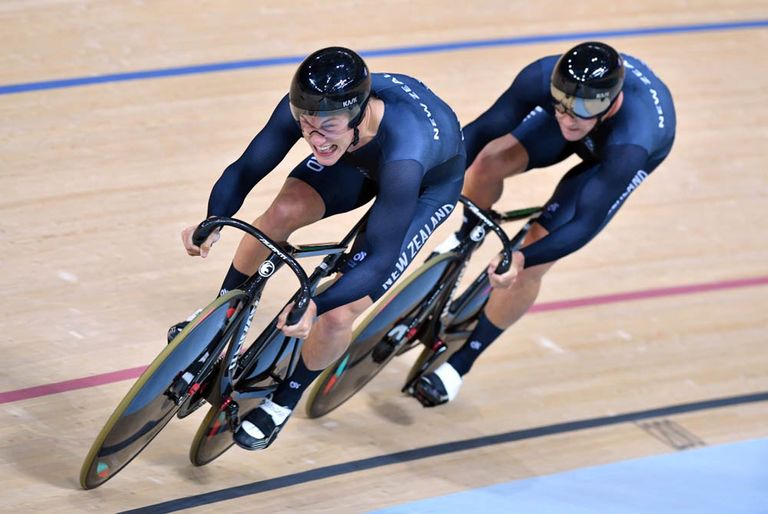 Great Britain set new Olympic record to qualify fastest in team sprint ...