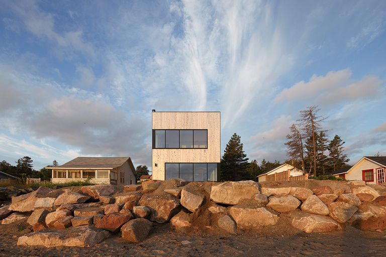 Boxy house The Sandbox in Canada is an ode to making | Wallpaper*