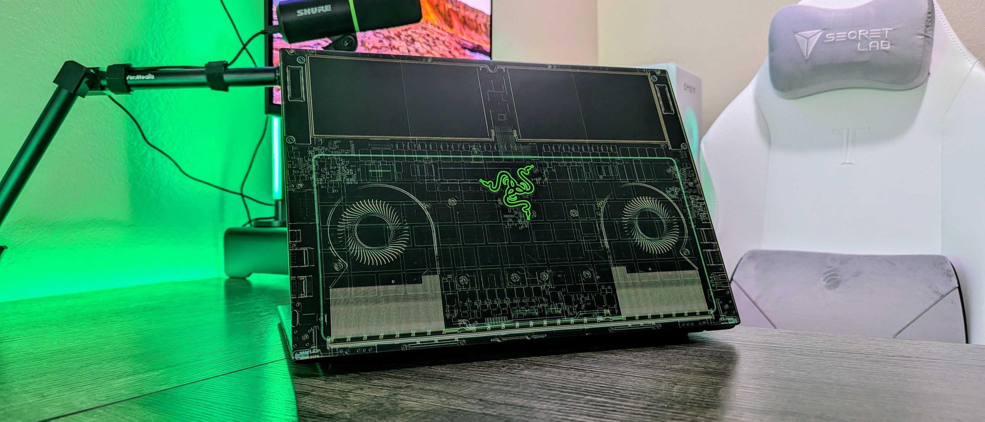 Razer Blade 16 (2025) review: Can this laptop get back on top ...