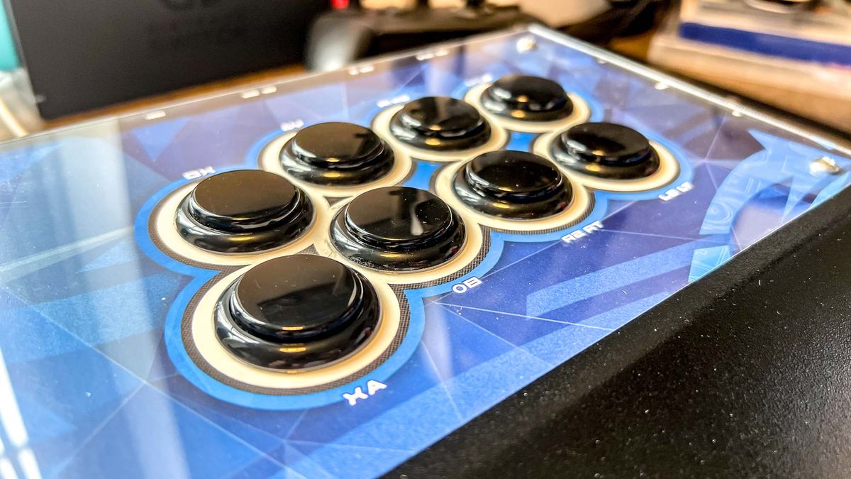 This weird controller is my new favorite way to play fighting games ...