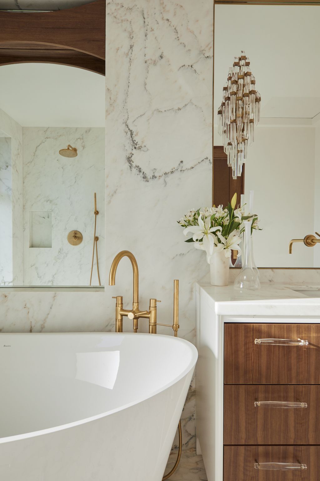 10 transitional bathroom designs to take inspiration from | Livingetc