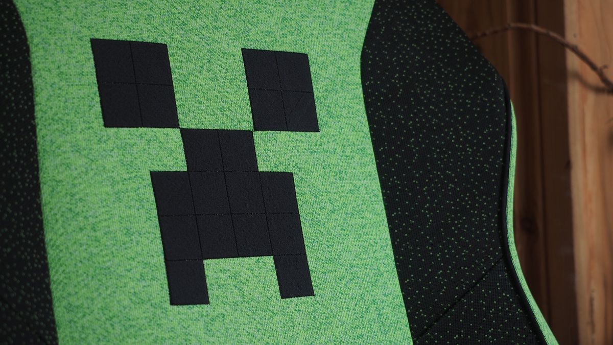 SecretLab Titan Evo 2022 Minecraft chair review: This creeper chair won ...