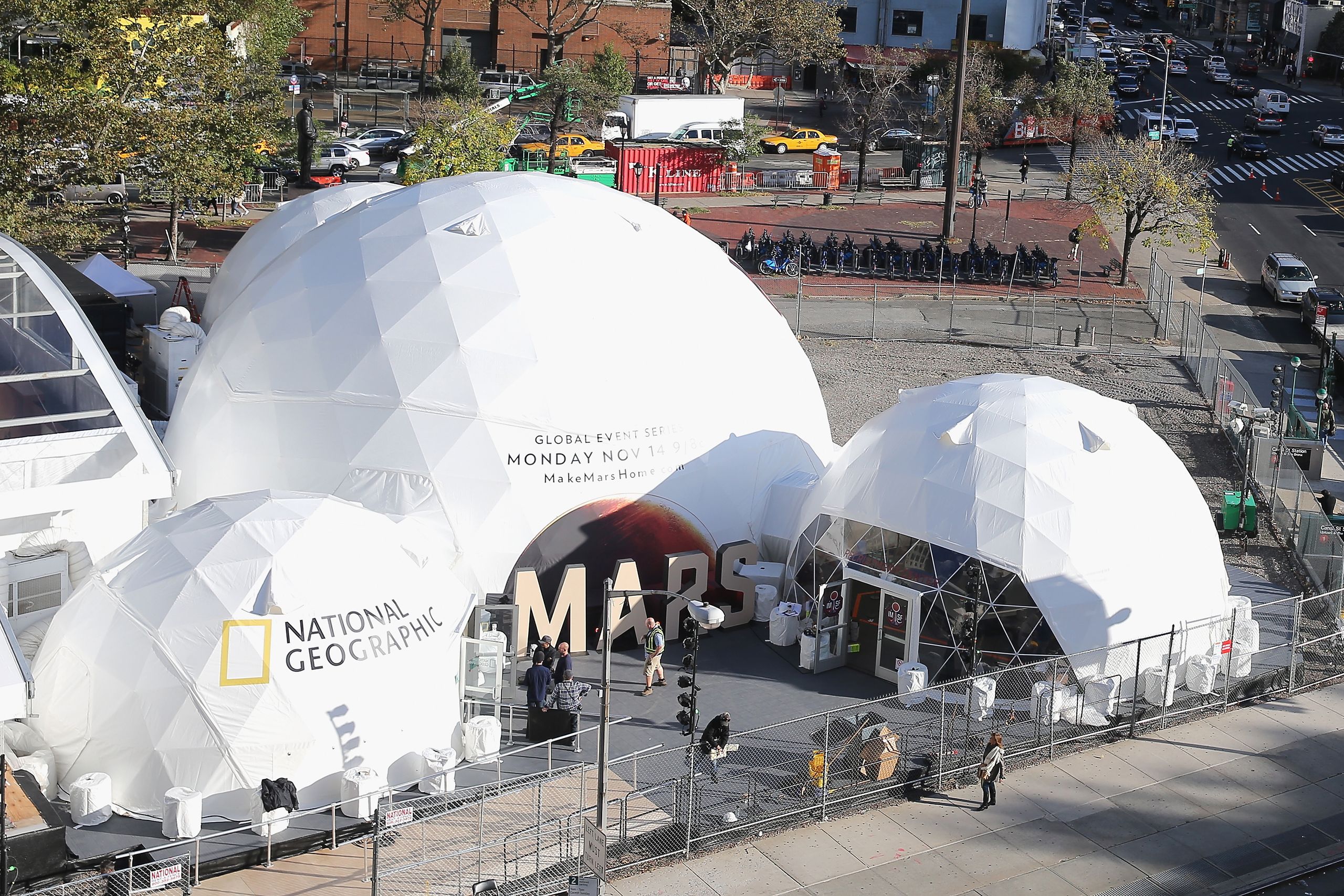 Nat Geo's 'Mars' Invades NYC with Immersive Red Planet Exhibit | Space
