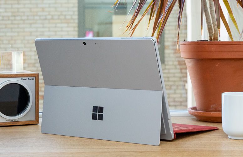 Microsoft Surface Pro 7 Review - Benchmarks and Specs | Laptop Mag