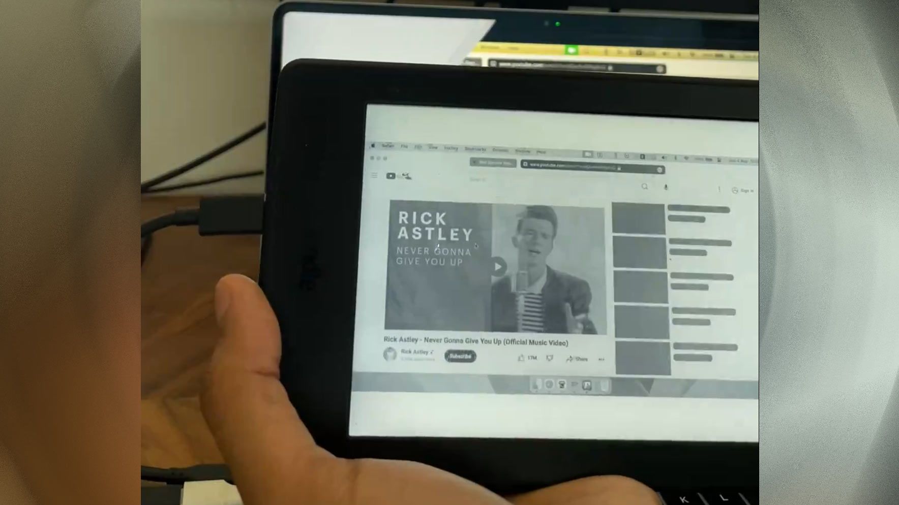 Dev repurposes Kindle as a portable E Ink monitor — provides ...