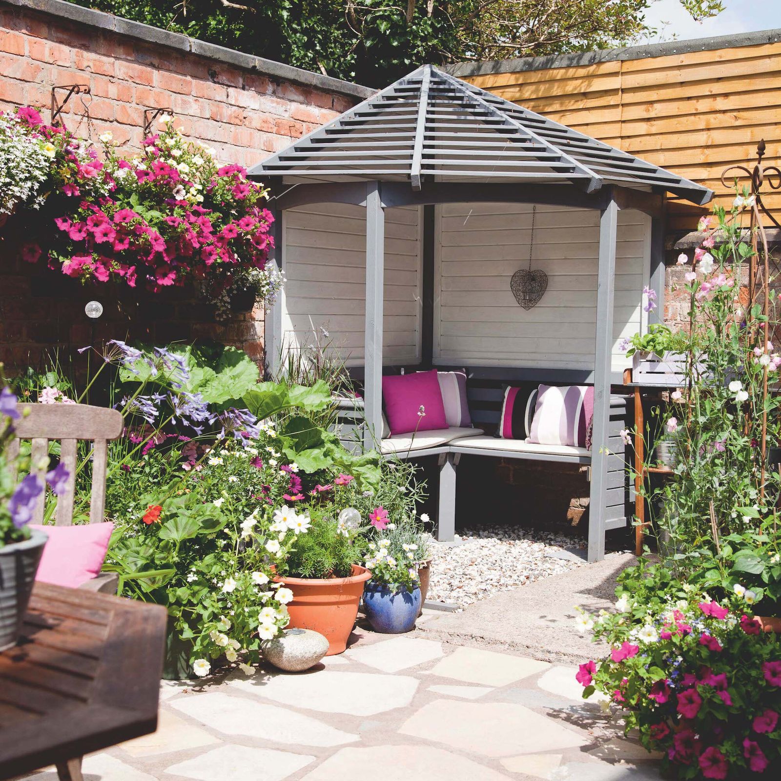 Outdoor reading nook ideas for carving out a peaceful space | Ideal Home