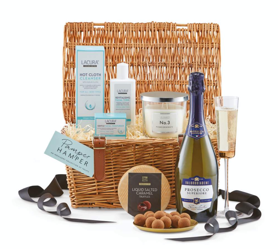 Aldi Christmas hamper: The popular hampers are back - here's where to ...