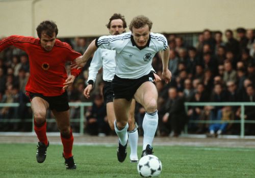 The best left-footed players ever | FourFourTwo