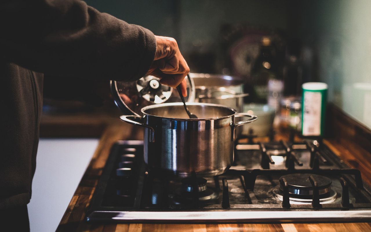 How to clean a stovetop thoroughly to remove burnt-on food | Woman & Home
