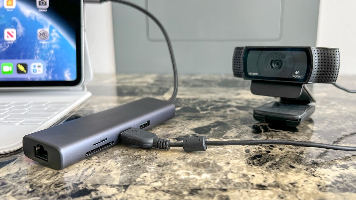 How to use an external USB webcam on iPad | Tom's Guide
