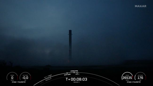 SpaceX launches 2 Maxar Earth-observing satellites to orbit (video ...