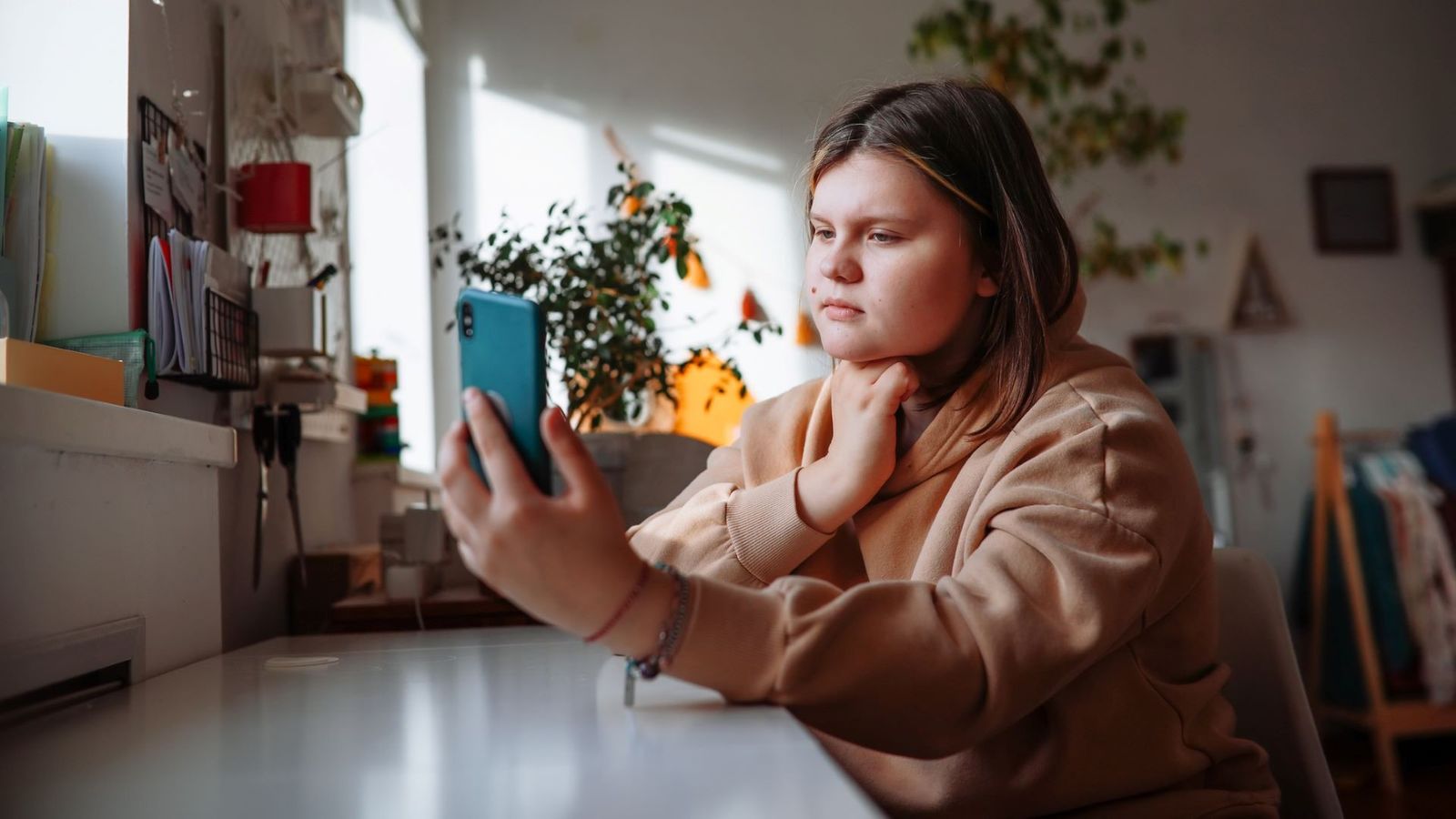 Confused by teenage slang? We share the meanings behind 123 terms your ...