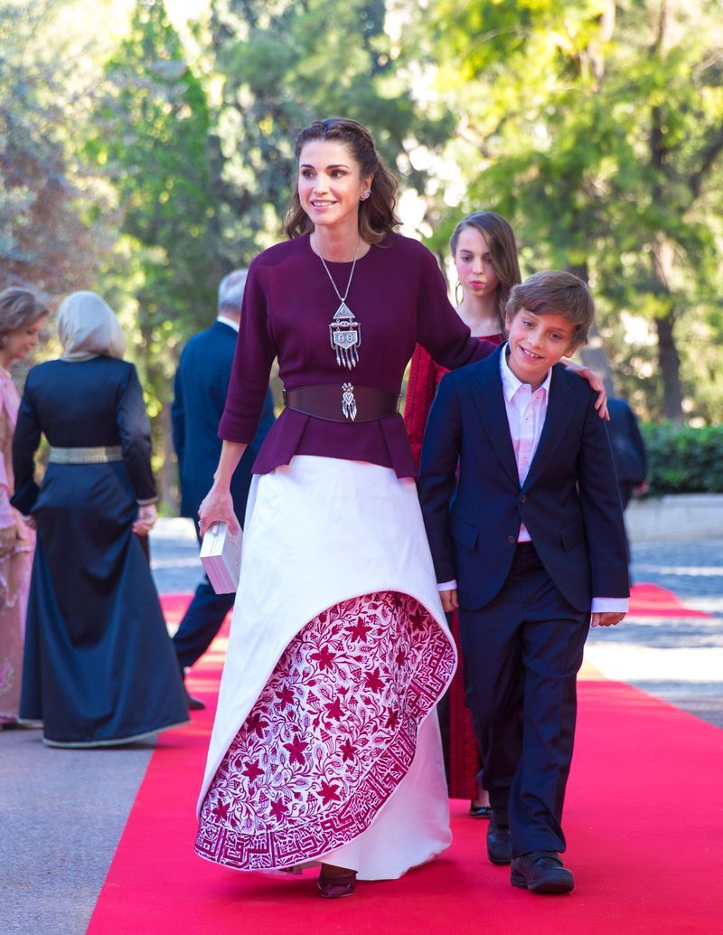 Queen Rania of Jordan Best Outfits - Queen Rania of Jordan Royal Style ...