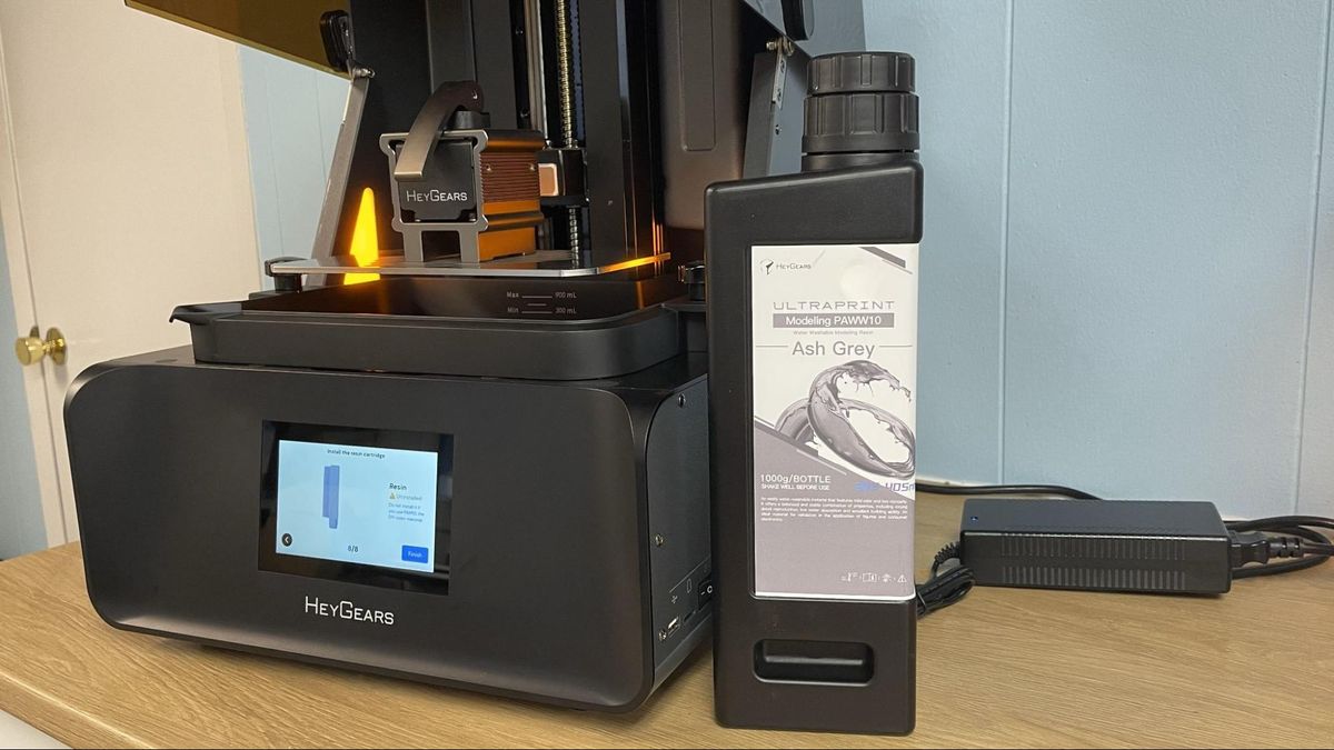 HeyGears Reflex RS Review: Commercial Resin for your Desktop | Tom's ...