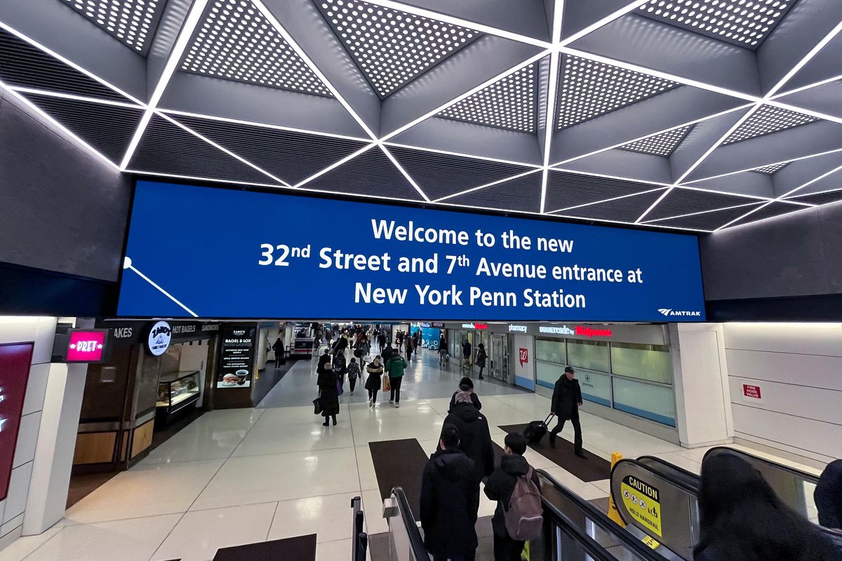 All Aboard—SNA Displays Light Up Penn Station | AVNetwork