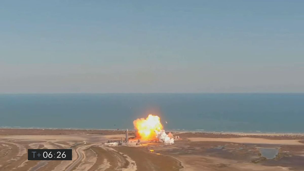 SpaceX's Starship SN9 prototype launches to 10 km, crashes during ...