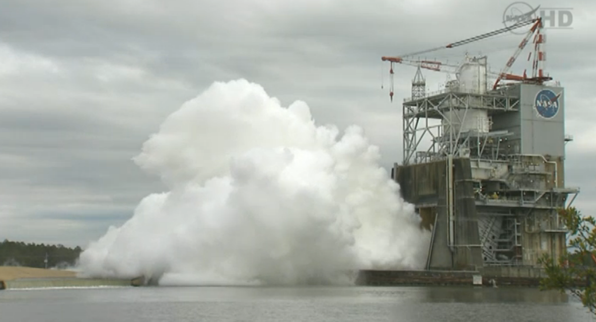 NASA Test Fires Engine for Giant New Rocket | Space
