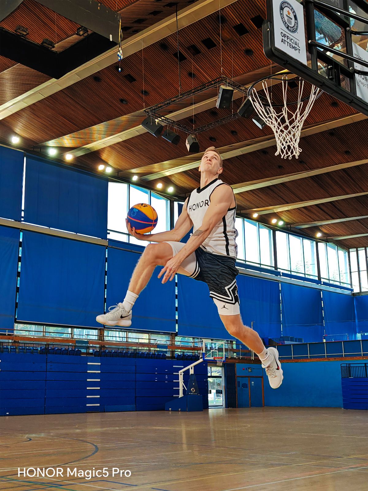 Forget LeBron – camera phone captures record-breaking dunk | Digital ...
