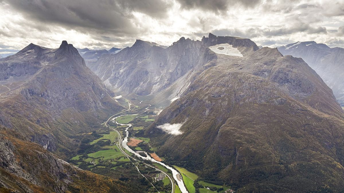 What is a ridge walk? Classic traverses in the US and Europe | Advnture