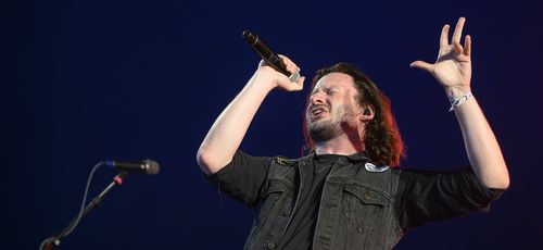 "Oh my god!" Watch 'dwarf metal' band Wind Rose surprise two fans at an ...