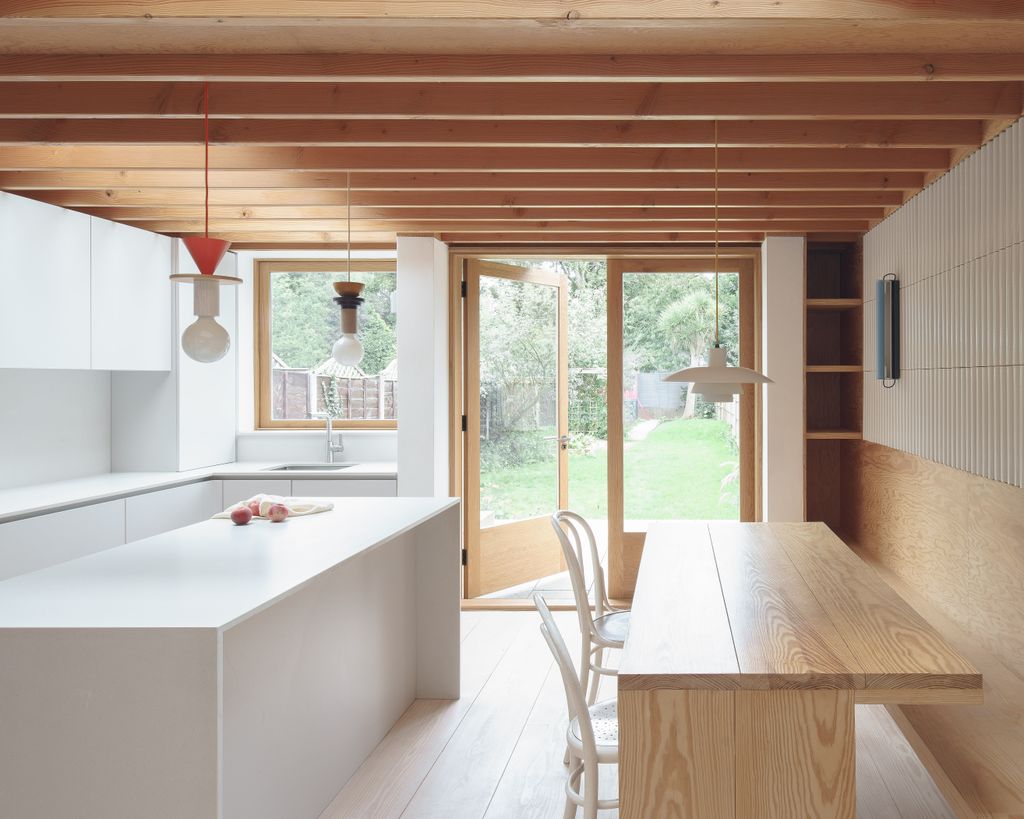 See a minimalist house filled with clever decorative ideas | Livingetc