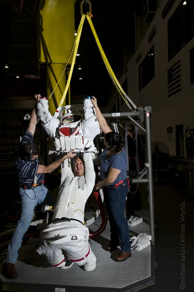 New Astronaut's Memoir Comes with Space Shuttle Gift | Space