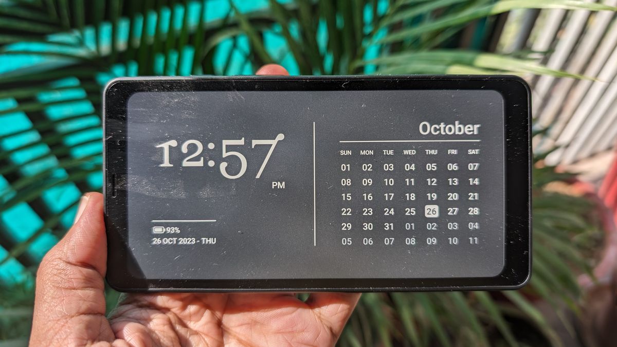 Onyx Books Palma e-Reader review: A Kindle that fits in your pocket ...