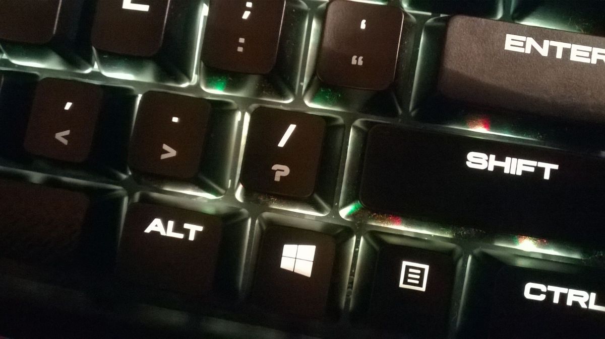 Corsair K70 LUX RGB Mechanical Keyboard Review - Tom's Hardware | Tom's ...