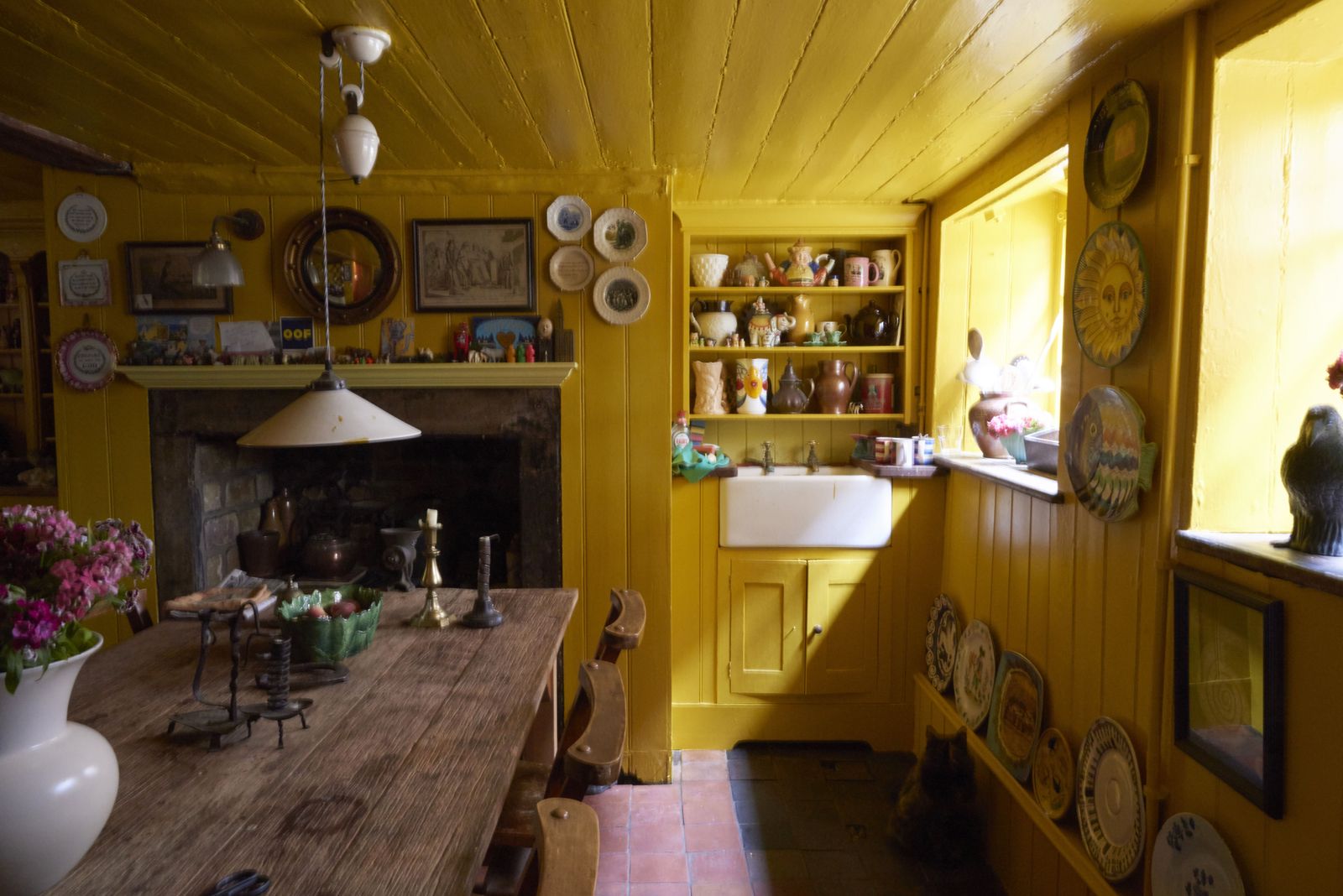 The book that combats disposable culture with tips and tricks for the ...