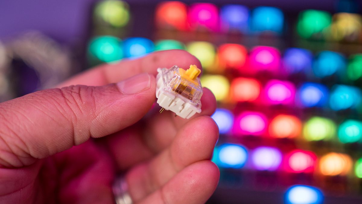 Fiio KB3 HiFi Audio Mechanical Keyboard review: This keyboard doubles ...