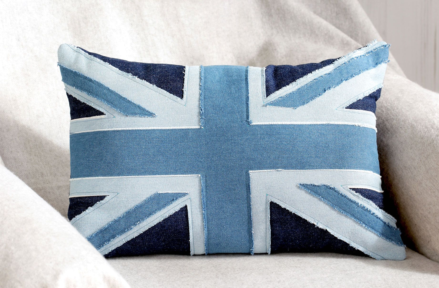 Union Jack cushion to sew | GoodtoKnow