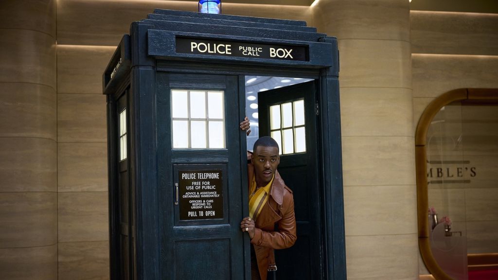 16 time-travel methods from sci-fi to help you traverse the space-time ...