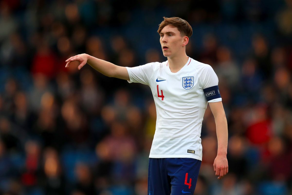 James Garner signs new long-term Manchester United contract | FourFourTwo