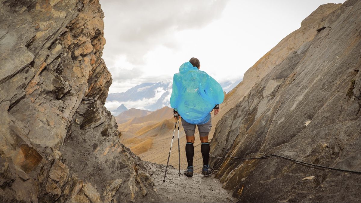 British runner wins legendary Alps race – and sets new course record ...