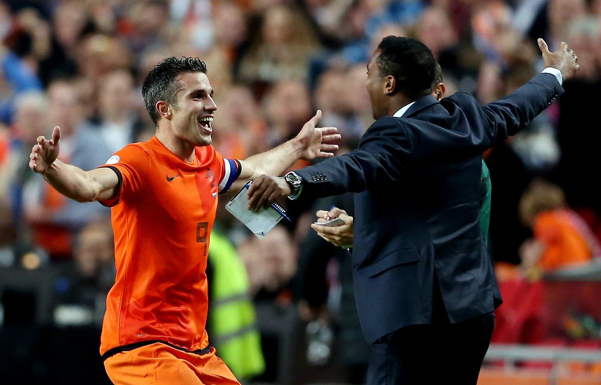 Record-breaker Van Persie reveals injury | FourFourTwo