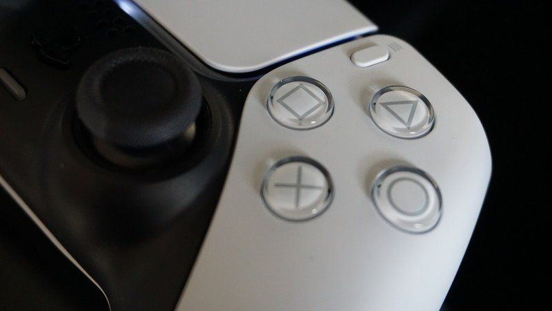 PS5 DualSense controller vs. PS4 DualShock 4 controller: Which is ...