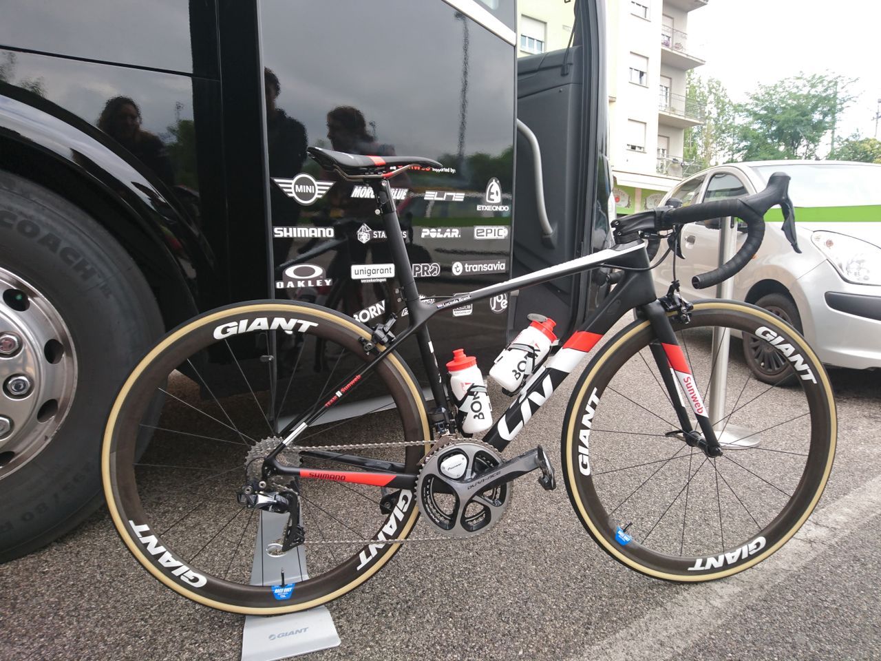 Liv launches Langma climbing bike for Team Sunweb to debut at the Giro ...
