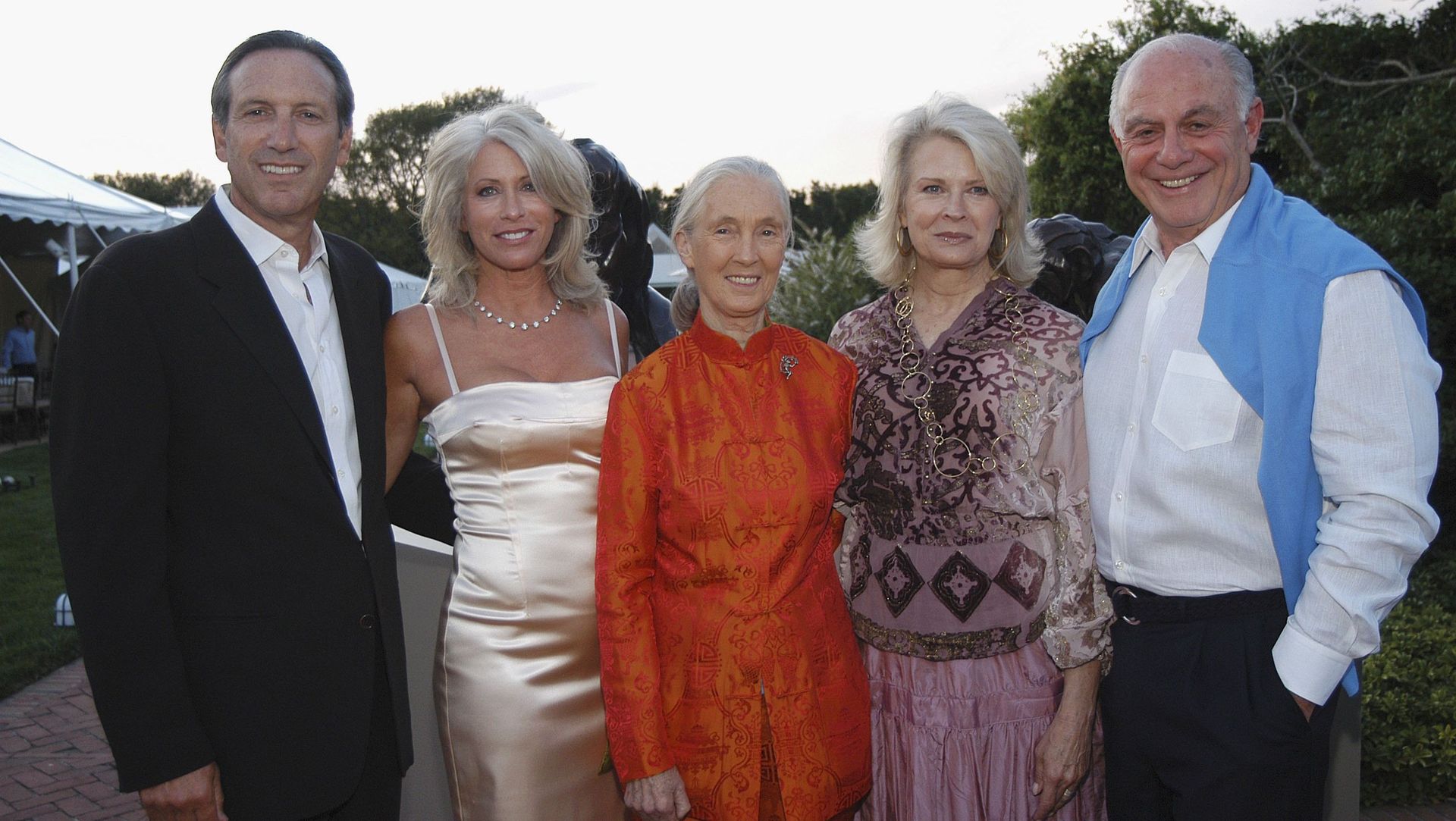 Howard Schultz's Wife, Sheri Kersch Schultz, Is a Nonprofit President ...