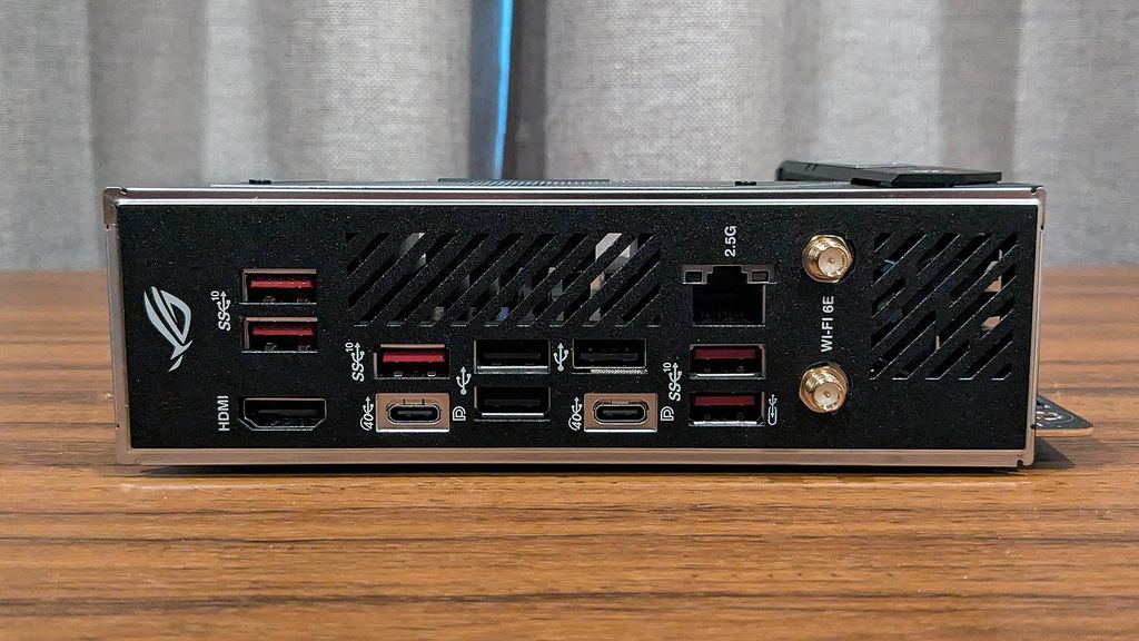 Asus ROG Strix X670E-I Gaming WiFi review | PC Gamer