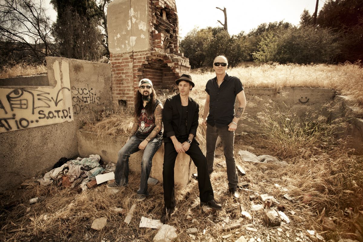 Hear The Winery Dogs' "Time Machine" and Watch an Exclusive Track-by ...