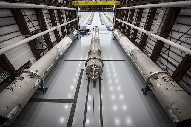 'Three's Company': SpaceX's 3 Landed Rockets Cozy Up (Photos) | Space