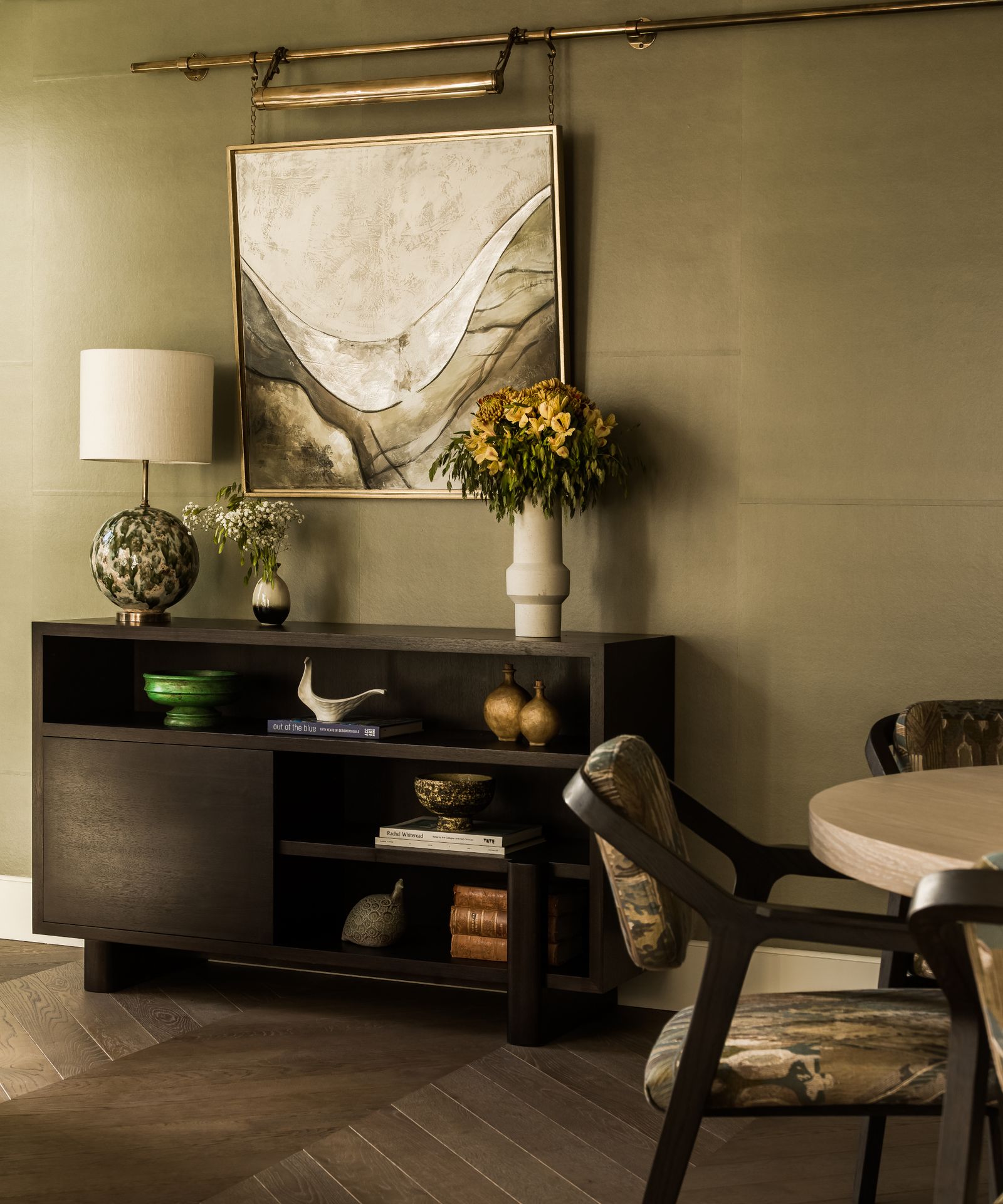 How to install fabric walling: the unique alternative to wallpaper ...