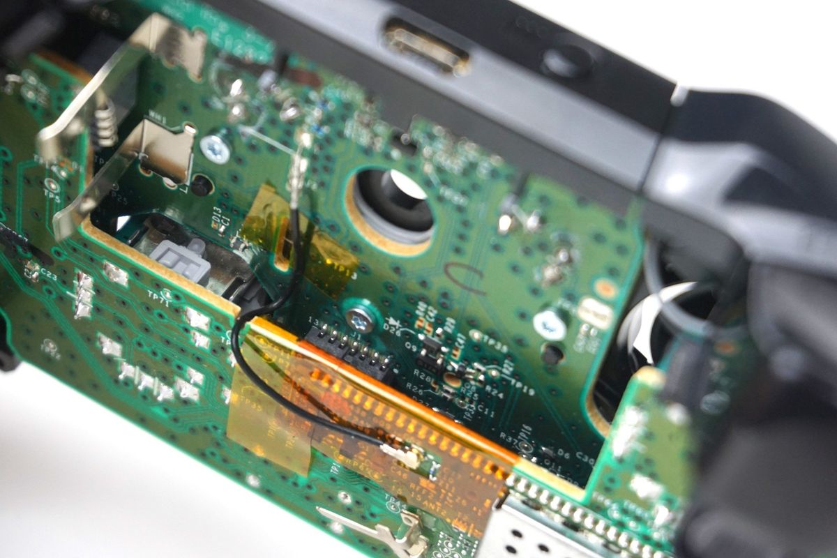 How to fix an Xbox One controller headphone jack | Windows Central