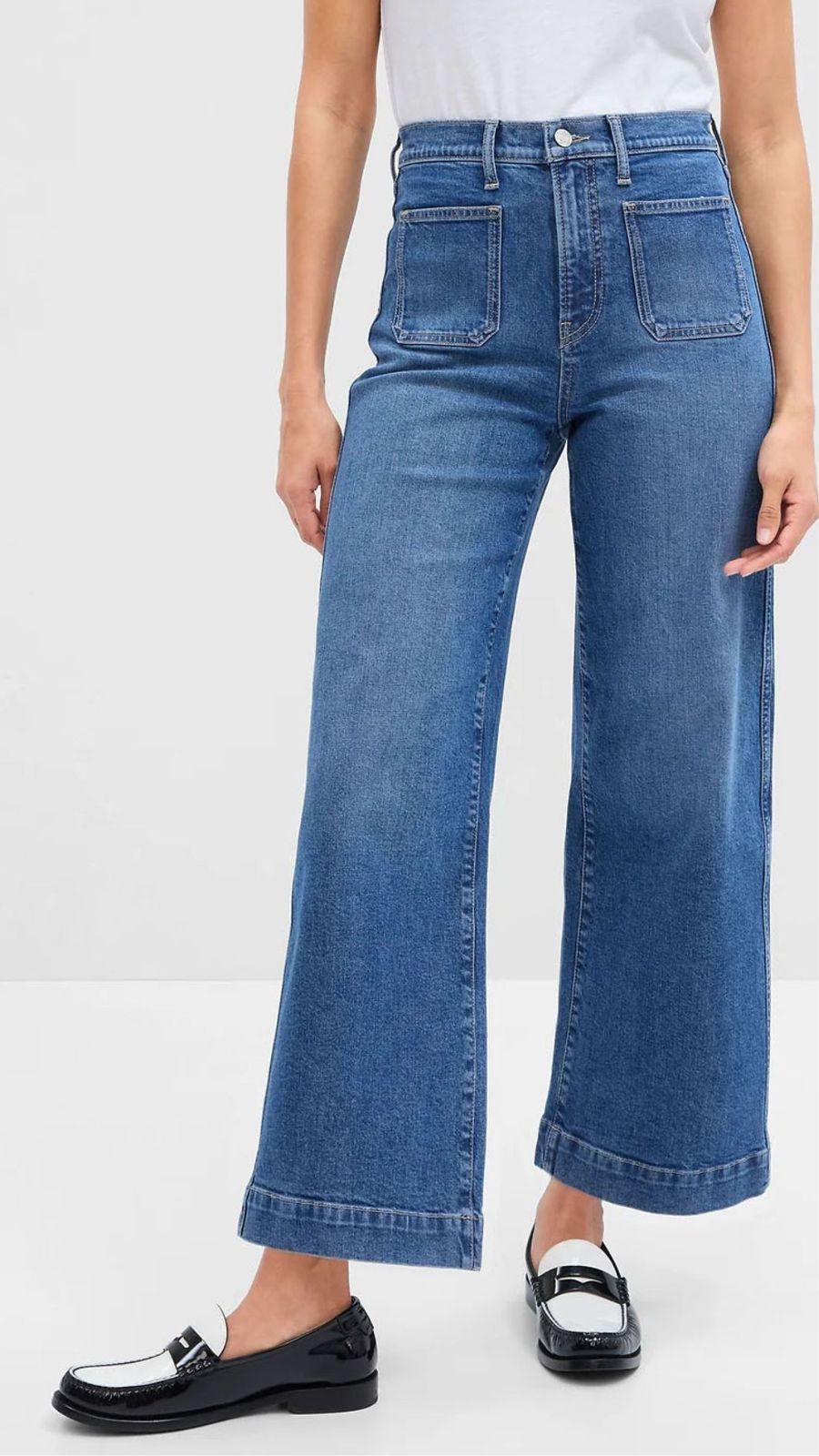 We love Victoria Beckham's super high-waist blue jeans | Woman & Home