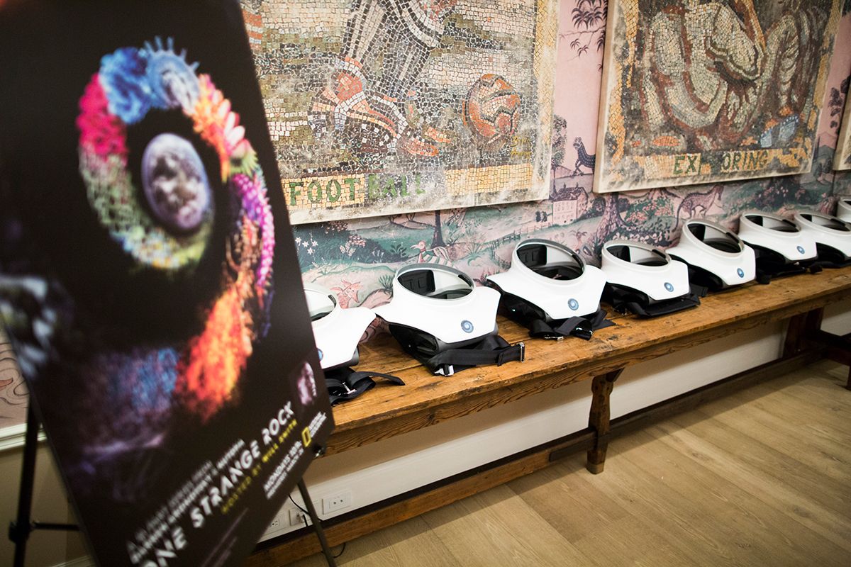 Nat Geo's New 'Space Projection Helmet' is an Out-of-This-World Virtual ...