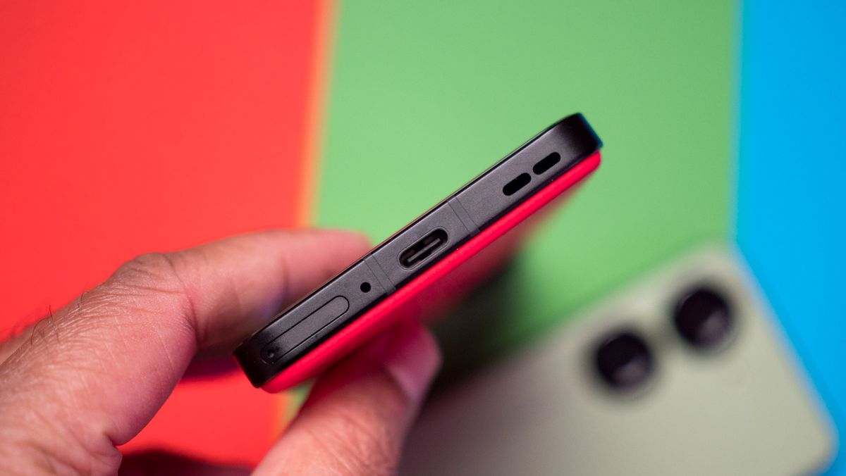 ASUS Zenfone 10 review: The only small phone worth buying in 2023 ...