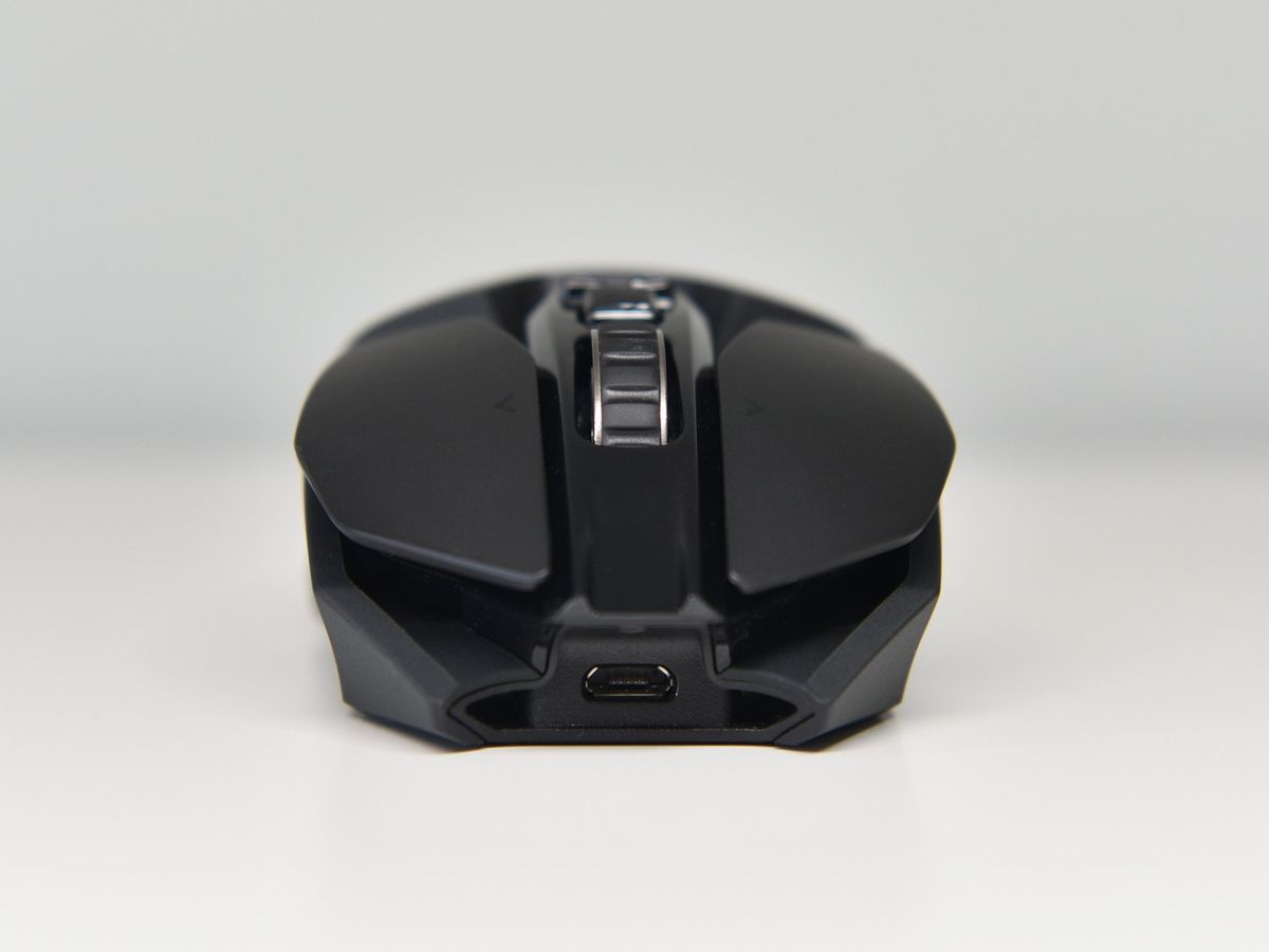 Logitech G903 review: A serious optical gaming mouse with inductive ...