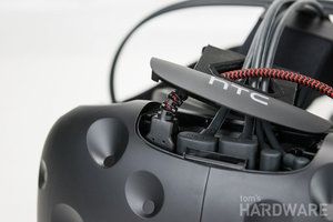 What's In The HTC Vive Box