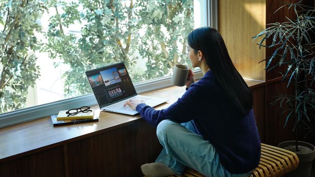 Delightfully light: LG's gram is the super-light laptop that punches ...